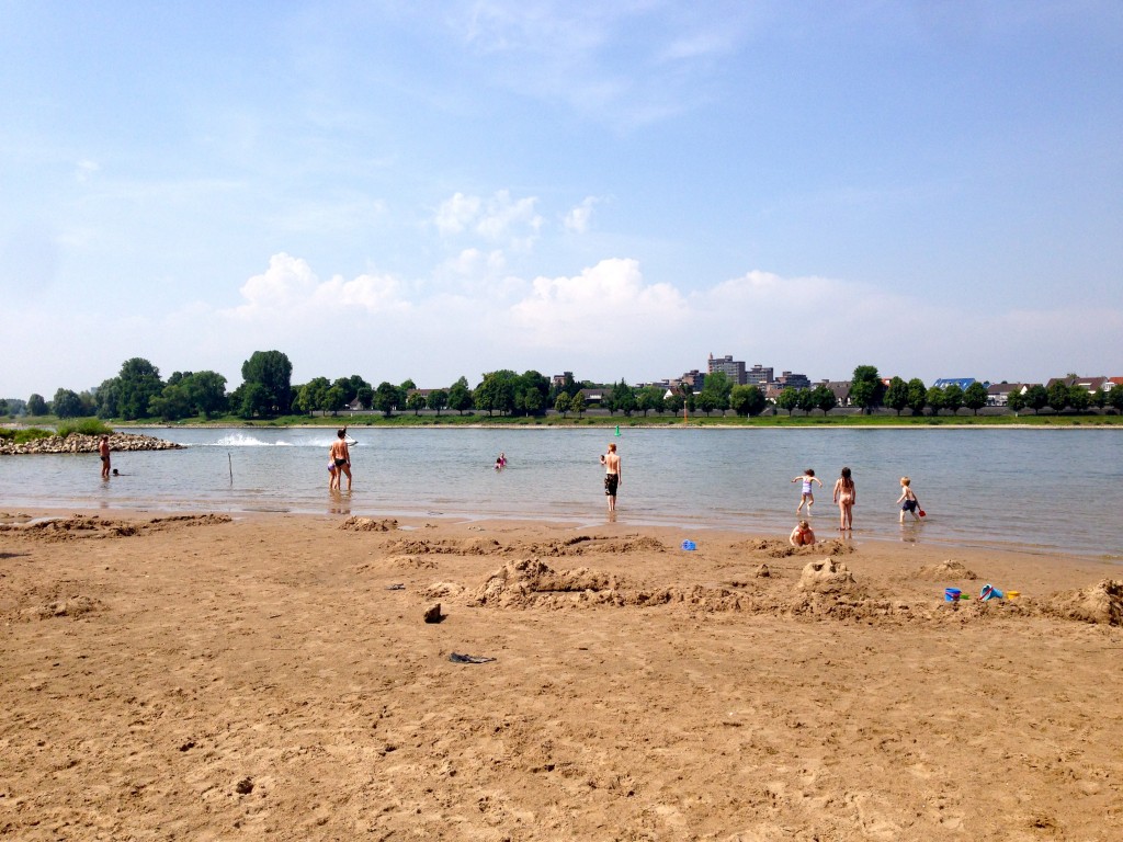 Outdoor Beaches and Pools in Köln | Ribbons Undone